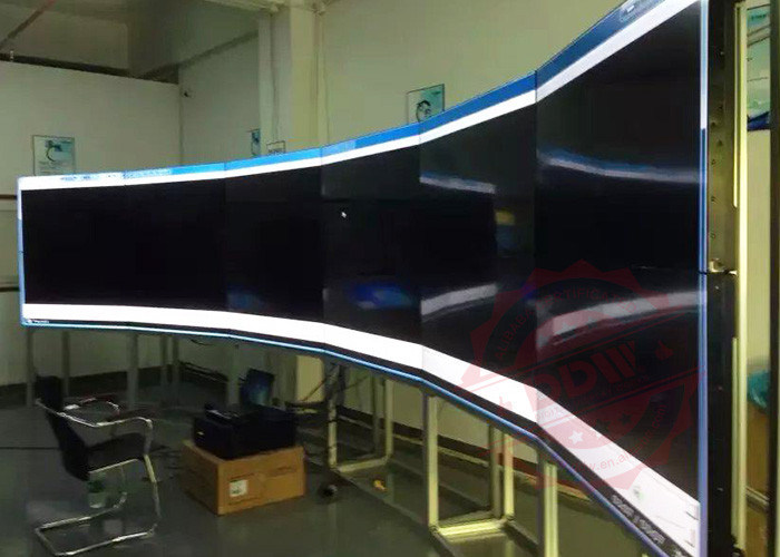 55 Inch Curved Video Wall 1.7mm Bezel x2 Anti Glare Surface Flexible ...